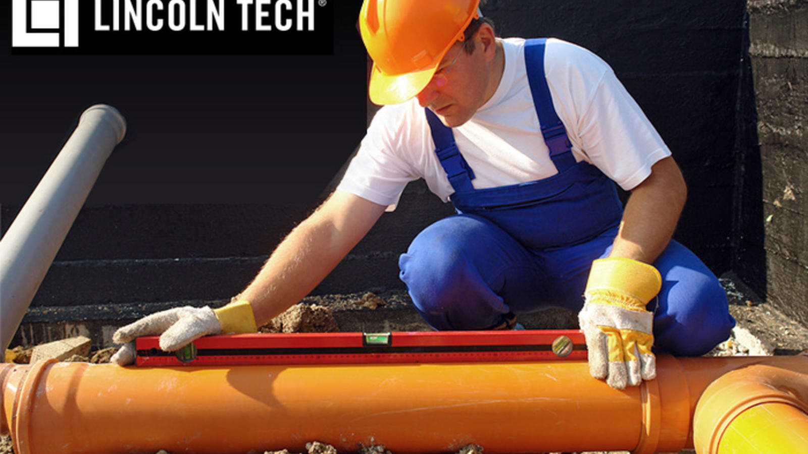 How to Become a Pipefitter Through Accredited Training